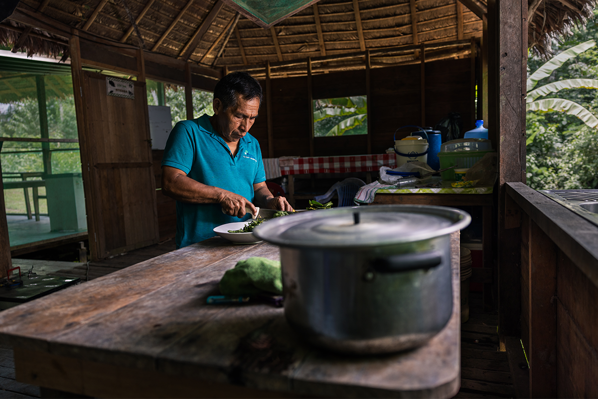 Alberto Inuma, el líder indígena amahuaca que preserva el uso de ...